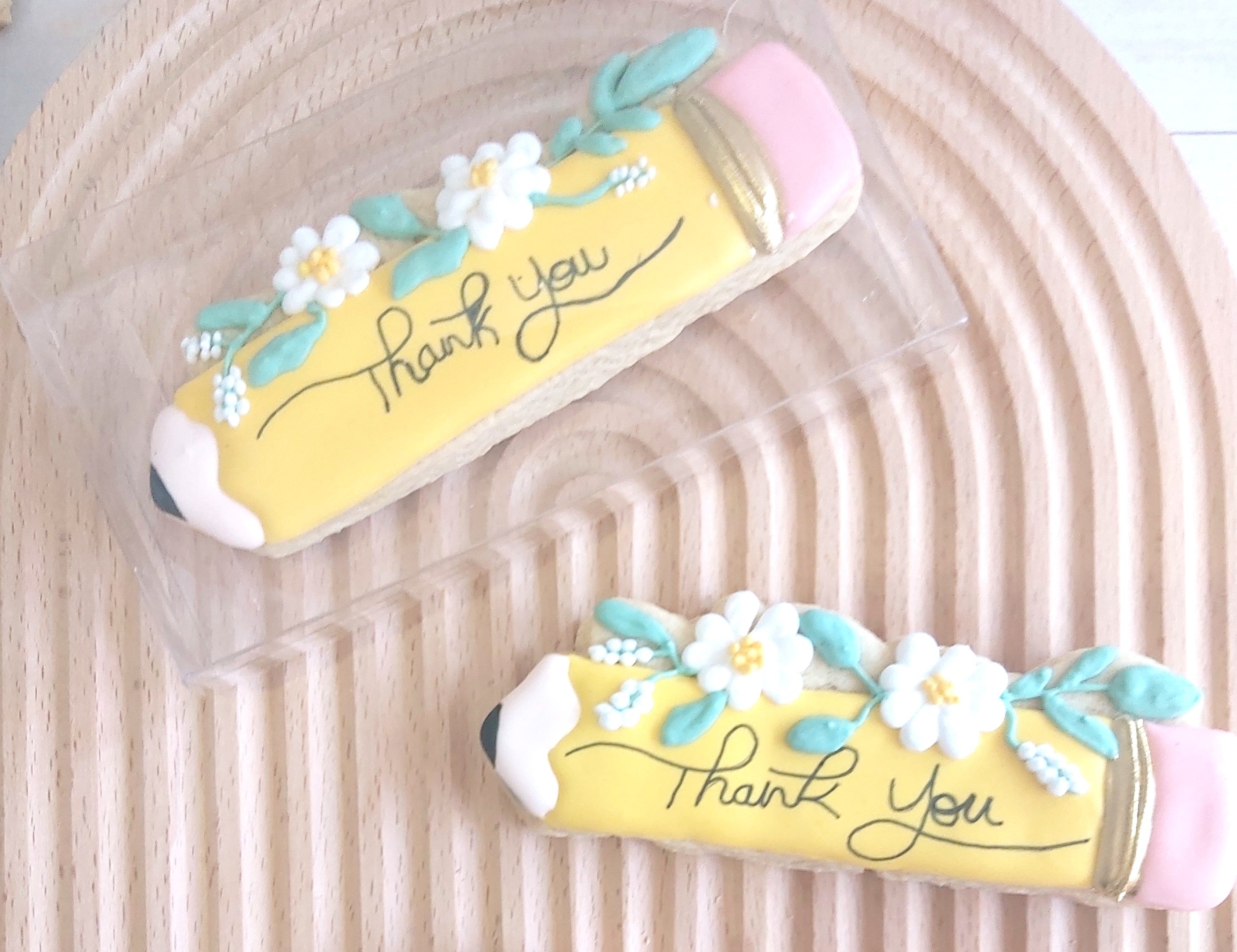 Daisy Thank you Pencil – Cake Junkies